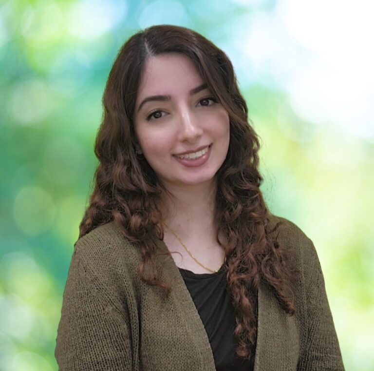 Momina Islam | Registered Psychologist | Logic Lounge Psychology